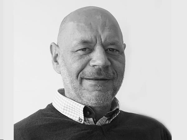 Lurer du på noe? | Ta gjerne kontakt med EL 24